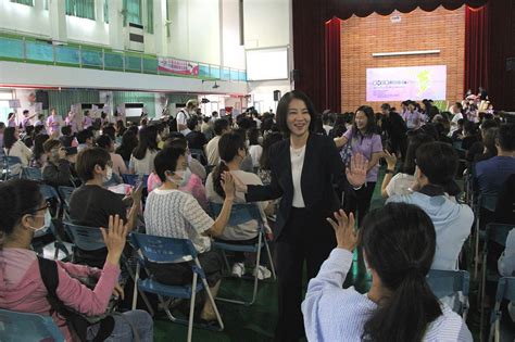 「夢n好屏 數位協行」 113年度夢的n次方首場在屏東 點燃585名教師熱情