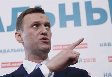Russia Putin Critic Navalny Clears First Hurdle In Bid For Presidency