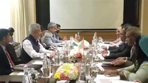 Eam Jaishankar Meets Maldives Counterpart Hopes For ‘convergence Of