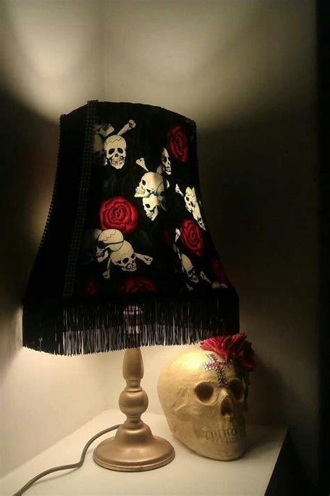 Pin de Elle Partin en Skulls Cráneos y calaveras Decoración gótica