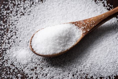 How To Kill Stubborn Weeds With Salt In Just 3 Days Gardeners And Plants