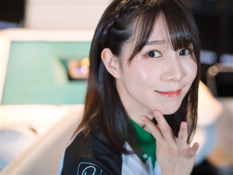 女流雀士・伊達朱里紗さんの厳選フォトギャラリー【全7点】｜フォトギャラリー｜集英社のスポーツ総合雑誌 スポルティーバ 公式サイト Web