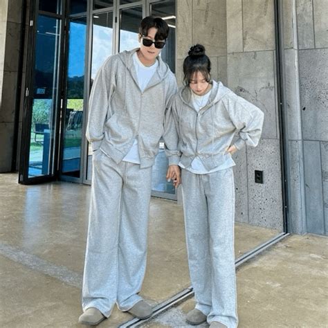 S~2xl기모선택6컬러 커플 트레이닝 세트 크롭 후드 집업 오버핏 남녀공용 팬츠 밴딩 긴바지 겨울 봄 가을 커플룩 커플 시밀러룩 꾸안꾸 남자 코디 데이트 빅사이즈 무지