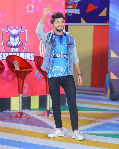 Pin By Syeda On Laraib Khalid Mens Tops Game Show Style