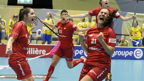 Unihockey Wm Die Schweizer Frauen Nati Will In Schweden Gold Holen