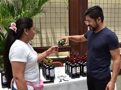 Feria Mi Veci Emprende reunió a 15 emprendedores en la calle Panamá