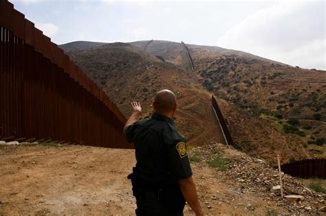 Us Border Patrol Agents Will Start Wearing Body Cameras Wsj