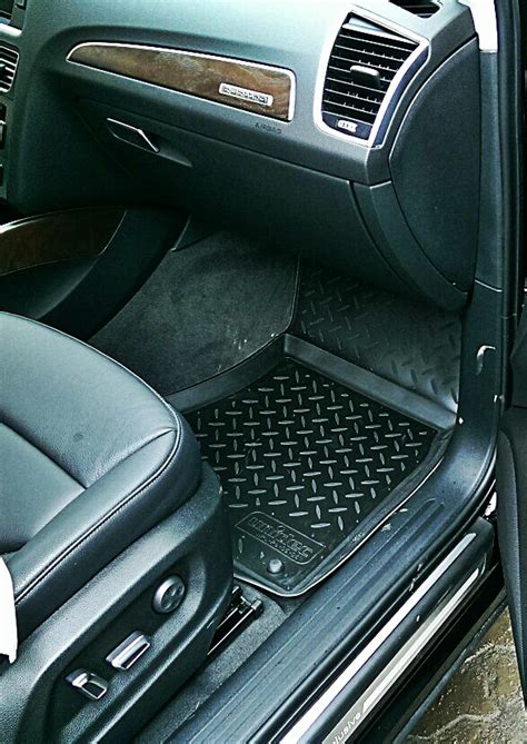 Резиновые коврики в багажник и салон — Audi Q5 (1G), 2 л, 2015 года ...