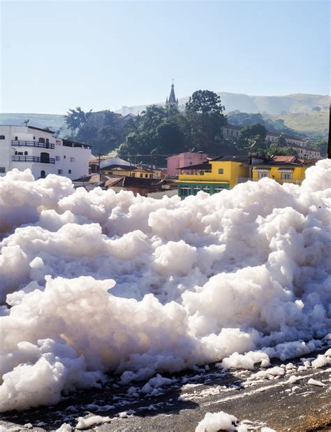 Pregopontocom Tudo Espuma Do Rio Tietê Invade As Ruas De Salto