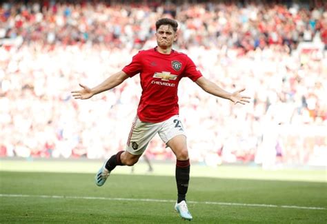 Leeds United Unlikely To Sign James As He Wants To Stay At Man United