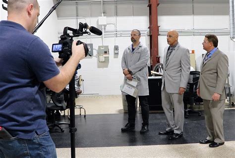 Employees Share Simon Roofing Story On Office Spaces Tv