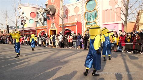 北京环球影城花车游行视频素材 人文艺术视频素材下载 高清1920X1080视频素材下载 凌点视频素材网 编号 599090