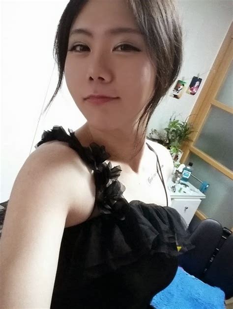 셀카 찍는 여자 인스티즈instiz 이슈 카테고리