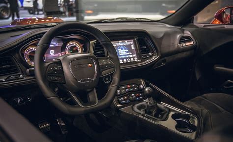 دوج چلنجر مدل ۲۰۲۰ Z4car