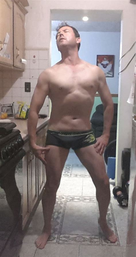 Posando Sensual En La Cocina Pic