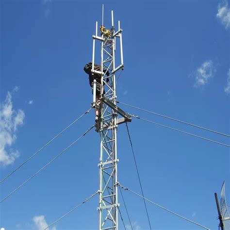 Communications Wire Guyed Mast Tower Microwave Antenna Essential