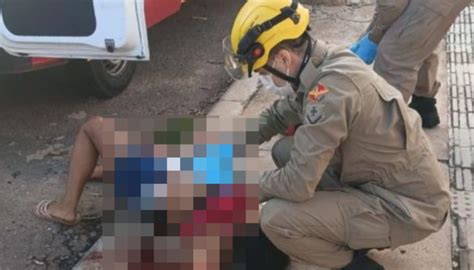 Sem aceitar término homem engana ex e a ataca facadas no rosto e