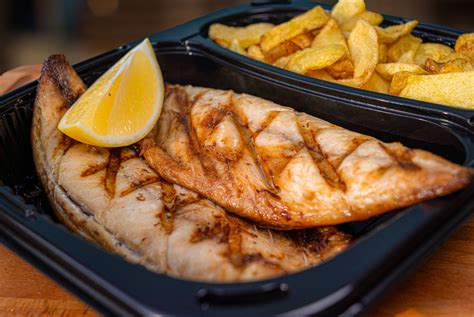 Рибко вкусна пържена или печена риба Sofia