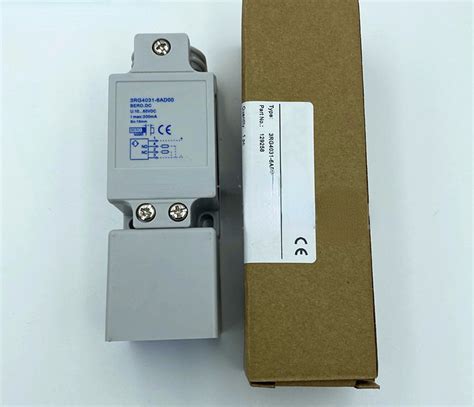 Proximity Switch 3rg4031 6ad00 Dc Four Wire Pnp Normally Open And