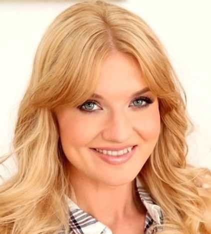 Bree Haze A Complete Biography With Age Height Figure And Net Worth Bio Famous Com