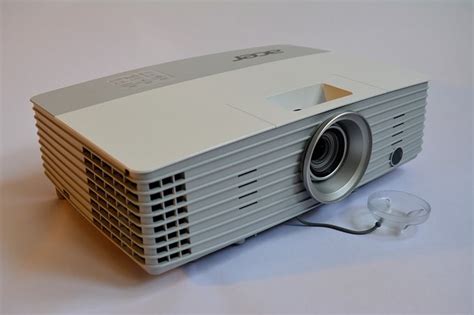 How To Use A Projector Outside During The Day