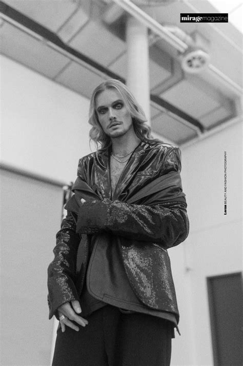 Maximilian D Network Model Agency