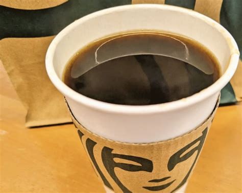 現役スタバ店員が安いメニューを徹底解説！無料カスタムでより美味しく お得情報も大公開｜アニーお祝い体験マガジン