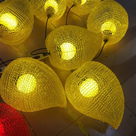 Holiday Street Decoration LED RGB Peach Hanging Tree Lamp Motif Light LED Tree Hanging Light