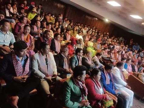 प्रेम विवशले जिते सर्वोत्कृष्ट पर्व गीत गायक अवार्ड २०७९ No1