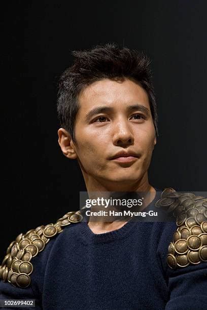 Actor Won Bin Photos And Premium High Res Pictures Getty Images