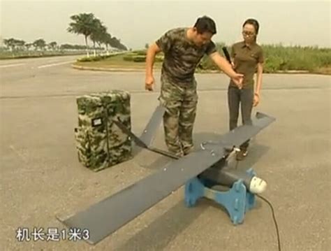 新型手抛无人机列装空降兵 性能超越美军“渡鸦”手机凤凰网