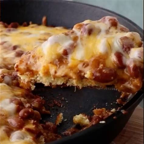 Cheesy Chili Cornbread Skillet Martha White®