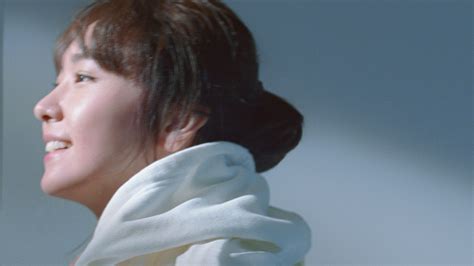 新垣結衣、白きパーカー妖精にキュンが止まらない！【ソフラン アロマリッチ】 の写真 Cmnow 玄光社