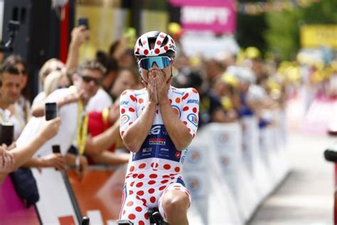 Justine Ghekiere S Impose En Solitaire Au Grand Bornand Katarzyna