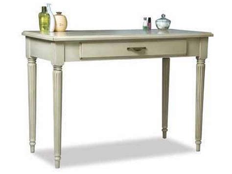 Durham Furniture 900 210b Solid Accents 42 Inch Traditional Writing