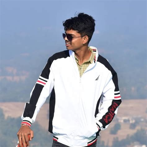 Meet Rjt Threads Say More