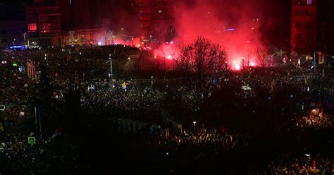Protest Against Serbian Leader Draws Over 100000 In Biggest Crowd Yet