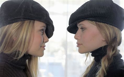 Mary Kate Ashley Mary Kate Ashley Olsen Wallpaper 755790 Fanpop
