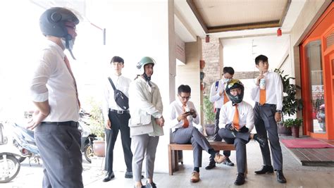 台灣房屋讚裕團隊潭子店 這是什麼畫面 沒什麼，就是騎車快中暑，喝點解渴的東西😆