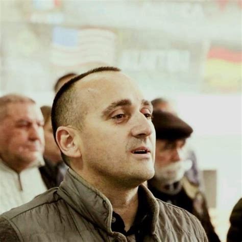 “lufta E Kurtit Me Praktikuesit E Fesë” Gazetablic
