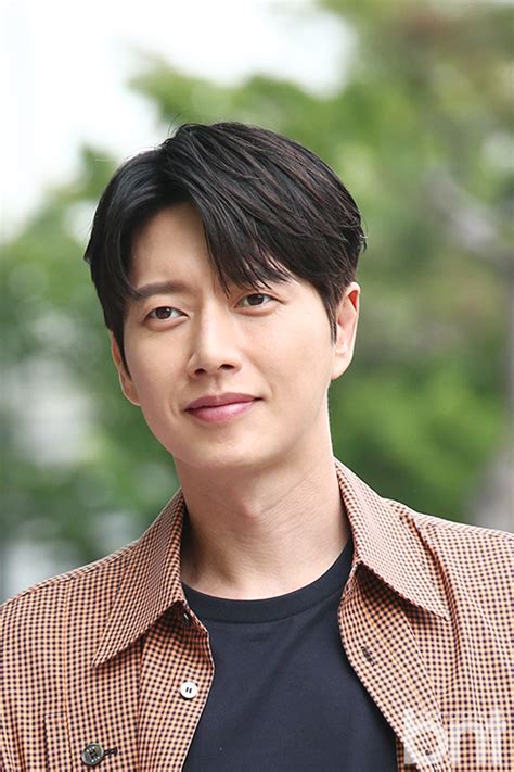 박해진 측 “마약 혐의 40대 배우와 무관 허위 사실 유포 강력 법적 대응” Bnt뉴스