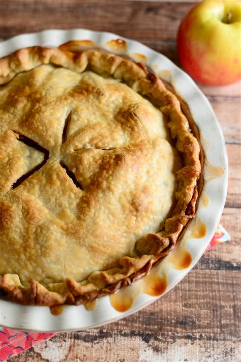 Easy Apple Pie Recipe - Powered By Mom