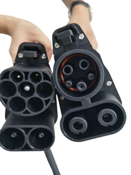 V A DC CCS Combo To CCS Combo Adapter With M Length Cable