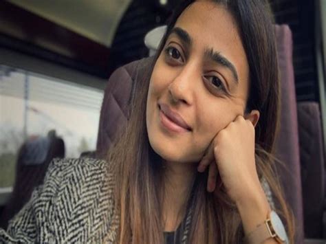 Radhika Apte Says She Does Not Believe In The Institution Of Marriage
