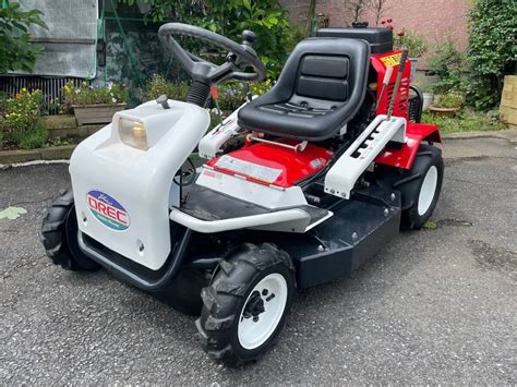 傷や汚れありオーレック ラビットモア 乗用草刈機 RM86AHST 無段変速 15馬力 586H 新品刈刃 新品バッテリーの落札情報