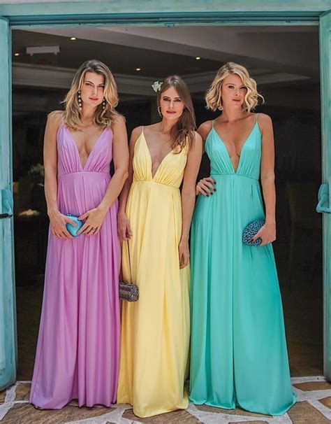 Inspirações de vestidos leves para casamento de dia