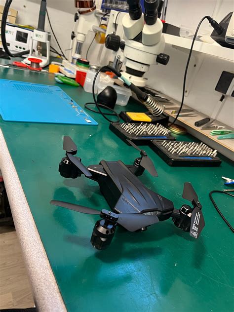 Miroslav F On Linkedin Dnes Som Sa Pustil Do Opravy Dronu A Urobiť Tak Radosť Malému Majiteľovi…