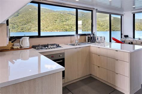 Intrepid High Country Houseboat Sales