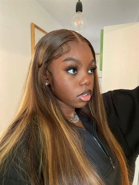 Brown Hair On Brown Skin Girl With Brown Hair Brown Wig Baddie