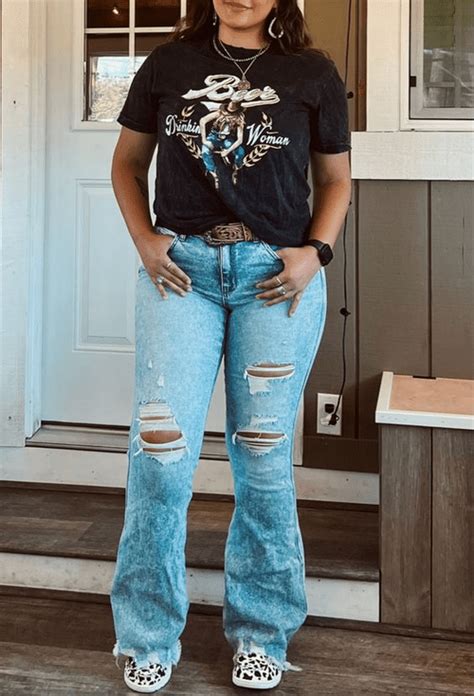 How To Wear Hey Dude Shoes Tips Outfit Suggestions